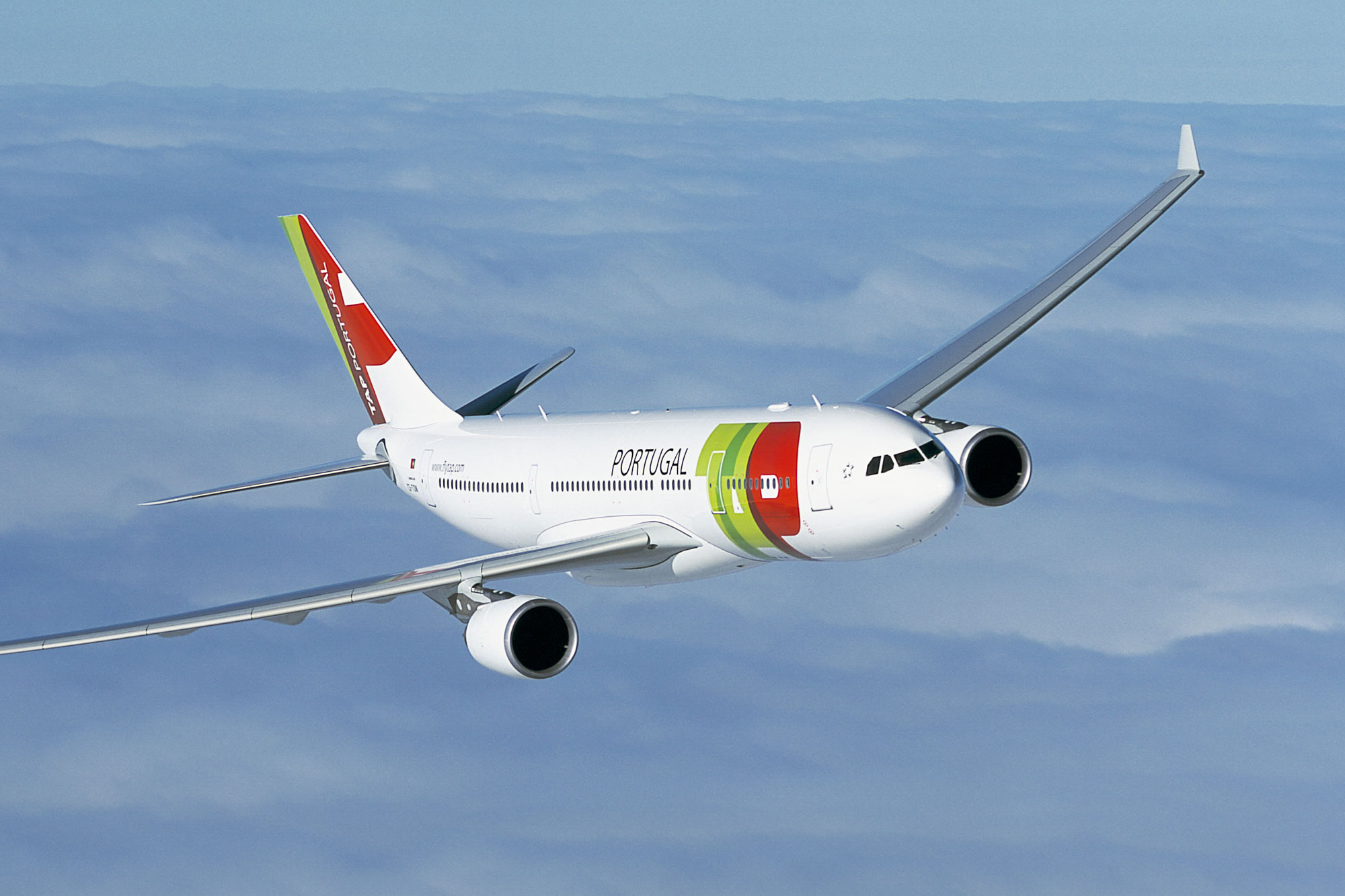 TAP dá nome de Nadir Afonso a novo avião - Terra Callaeci